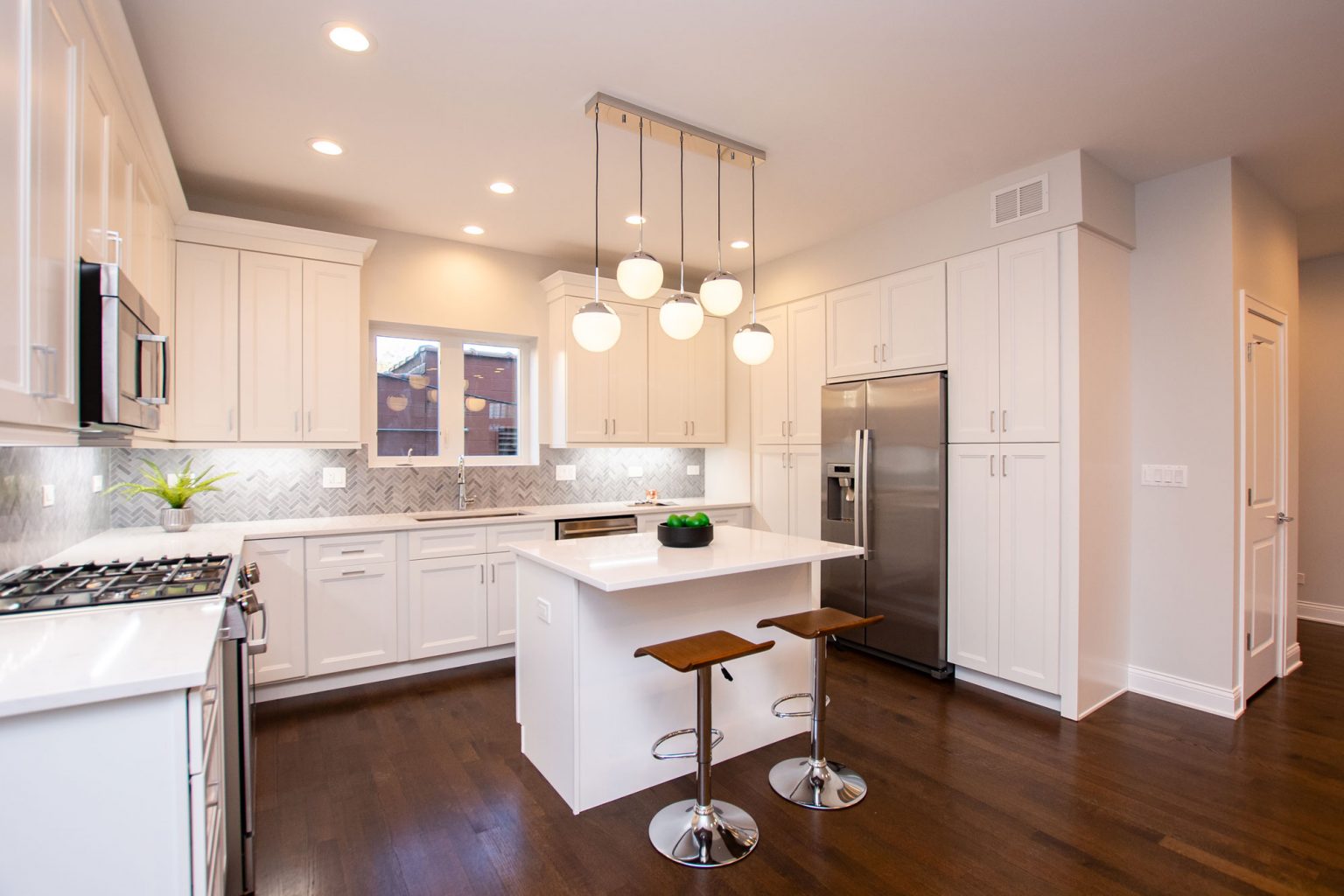 Kitchen Remodel – Pierce St. Chicago Northside - Planet Cabinets